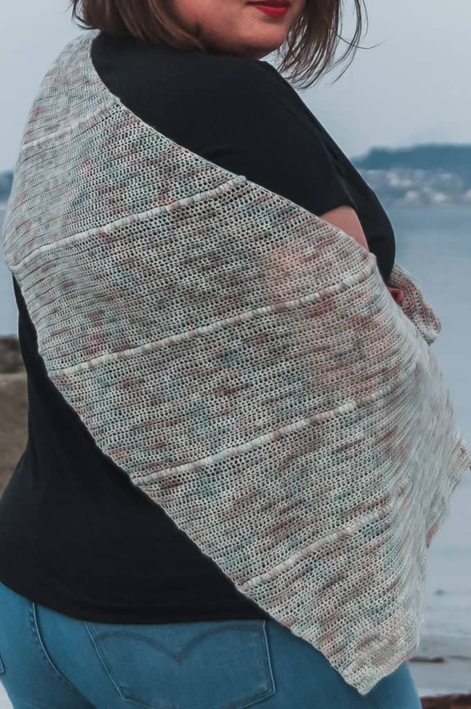 Lightweight Crochet Shawl - FREE Crochet Pattern