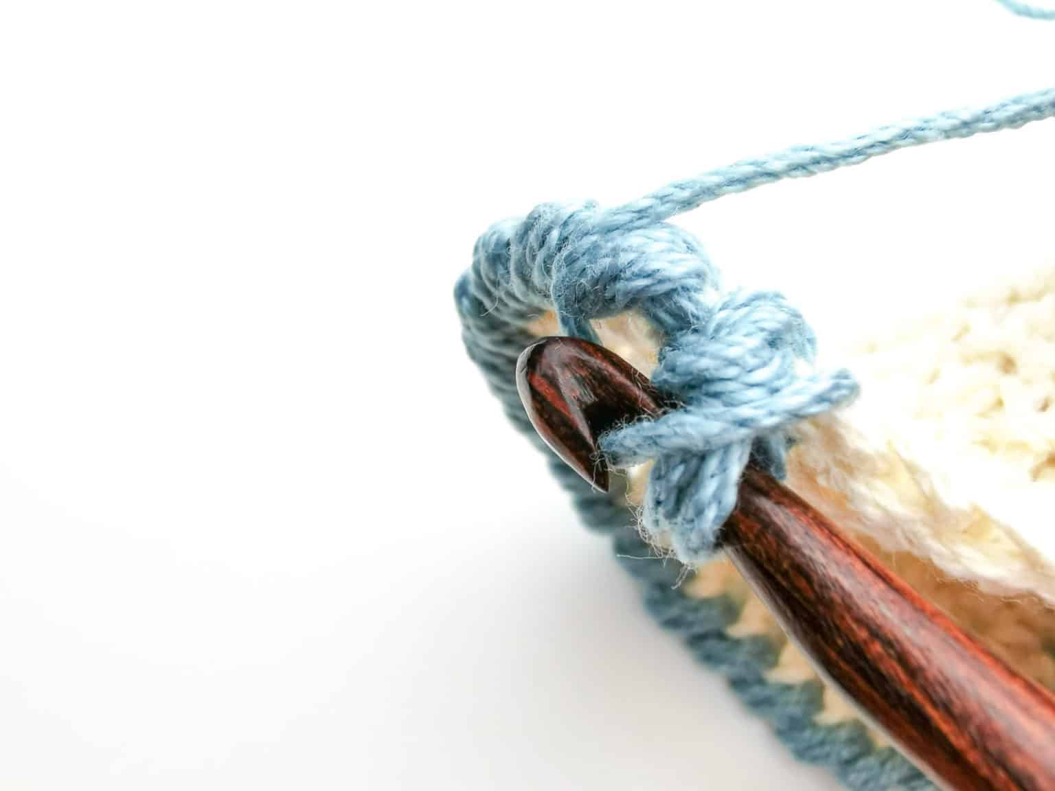 Crochet Crab Stitch - Reverse Single Crochet - Easy Tutorial
