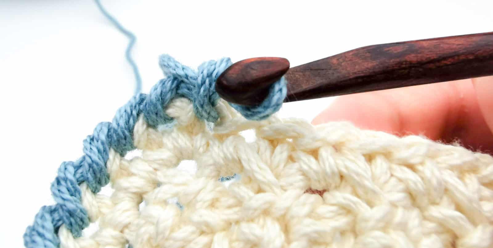 Crochet Crab Stitch - Reverse Single Crochet - Easy Tutorial