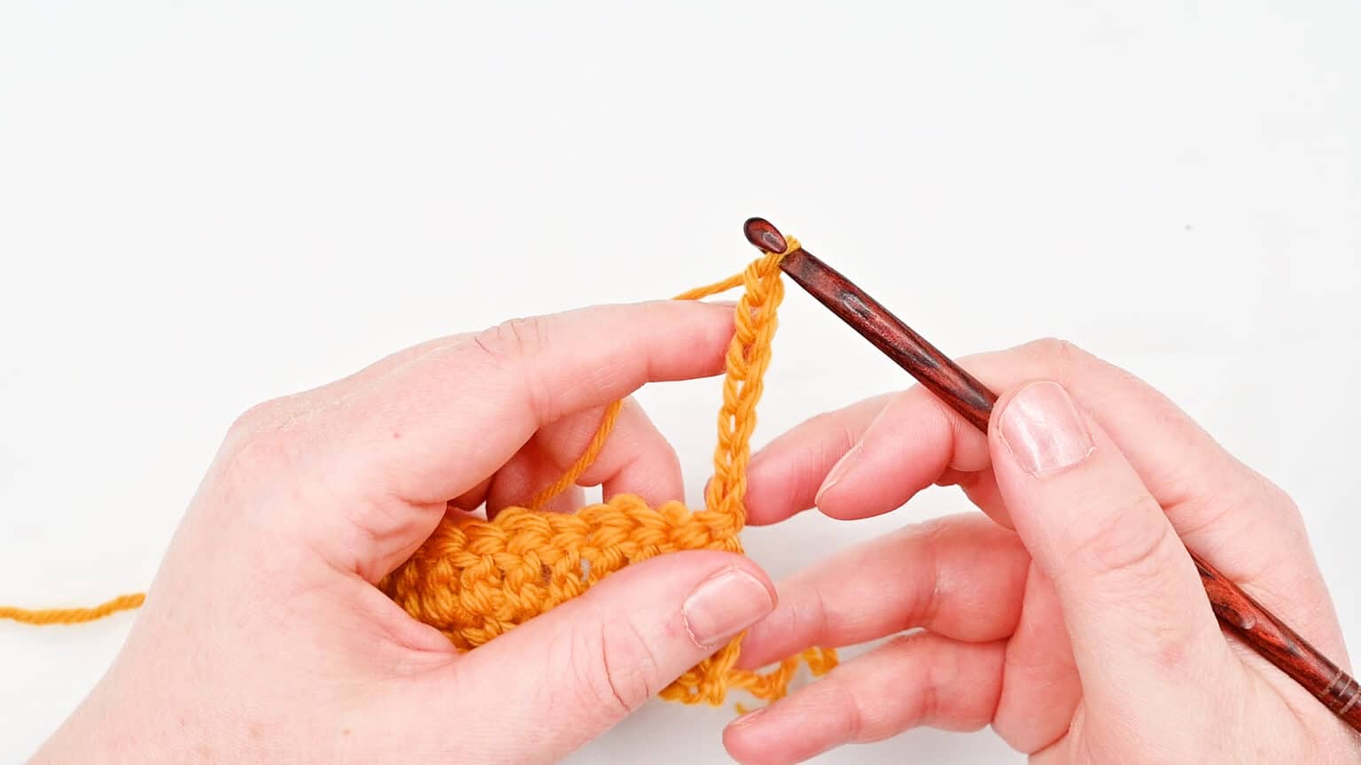 Quadruple Treble Crochet Stitch(qtr) in 4 Easy Steps (📸+📹)