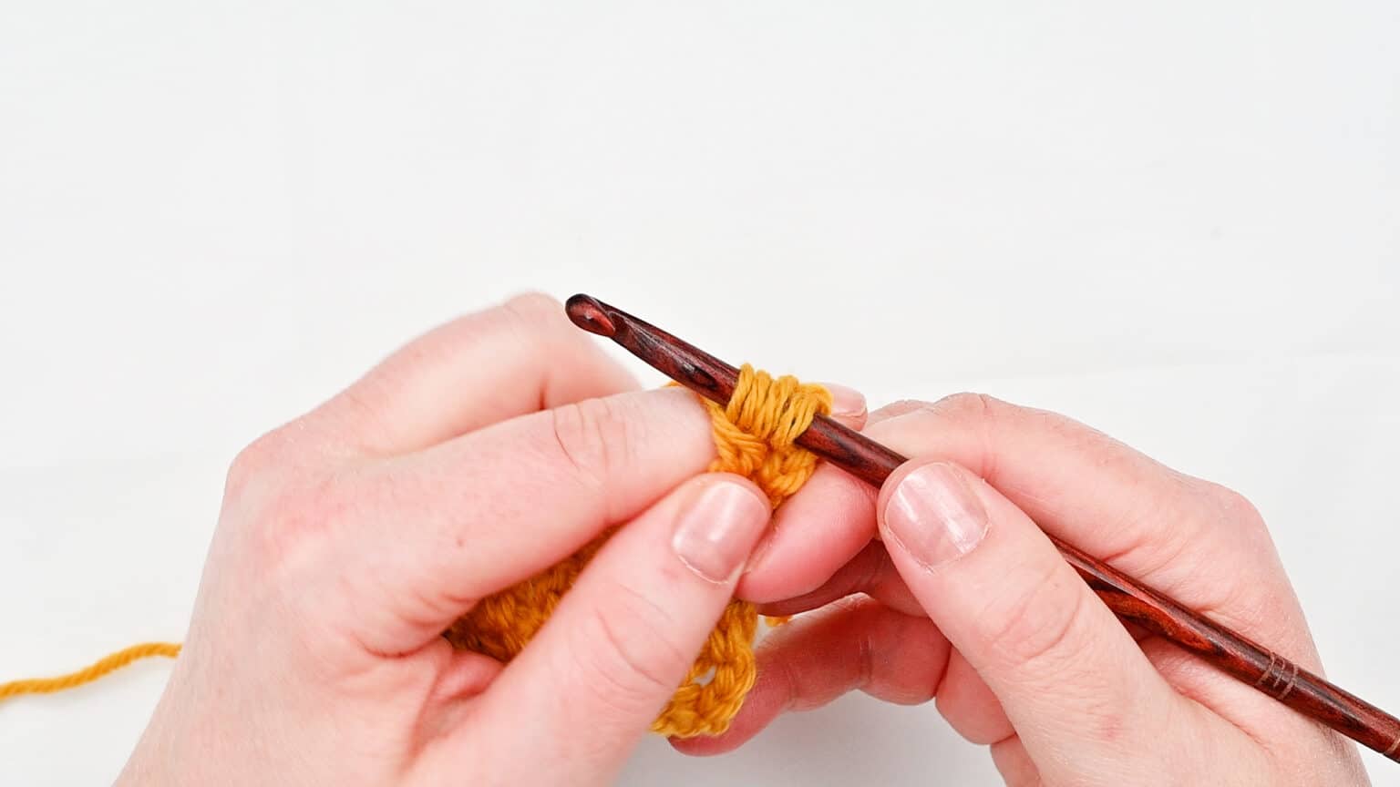 Quadruple Treble Crochet Stitch(qtr) in 4 Easy Steps (📸+📹)