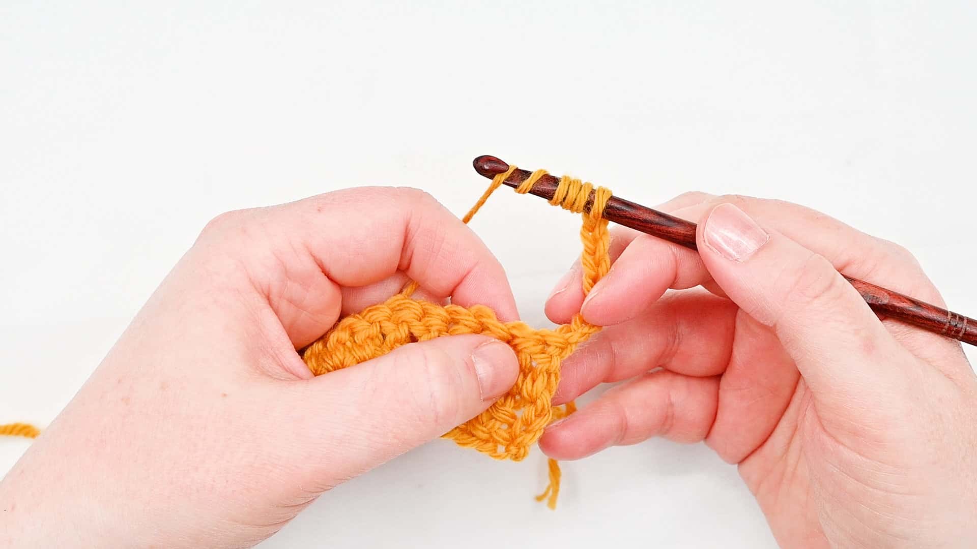 Quadruple Treble Crochet Stitch(qtr) in 4 Easy Steps (📸+📹)
