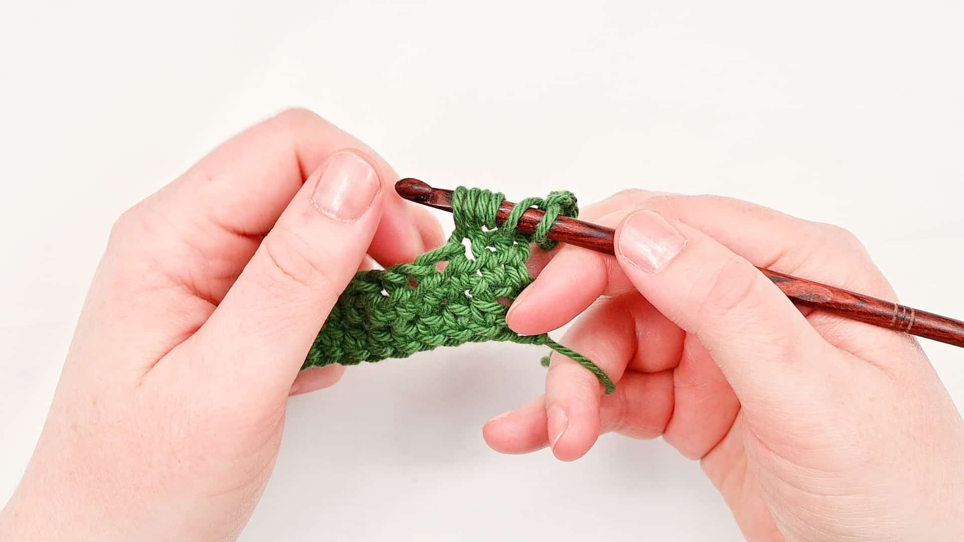 Triple Treble Crochet Stitch(trtr): 4 Easy Steps|Photo+Video