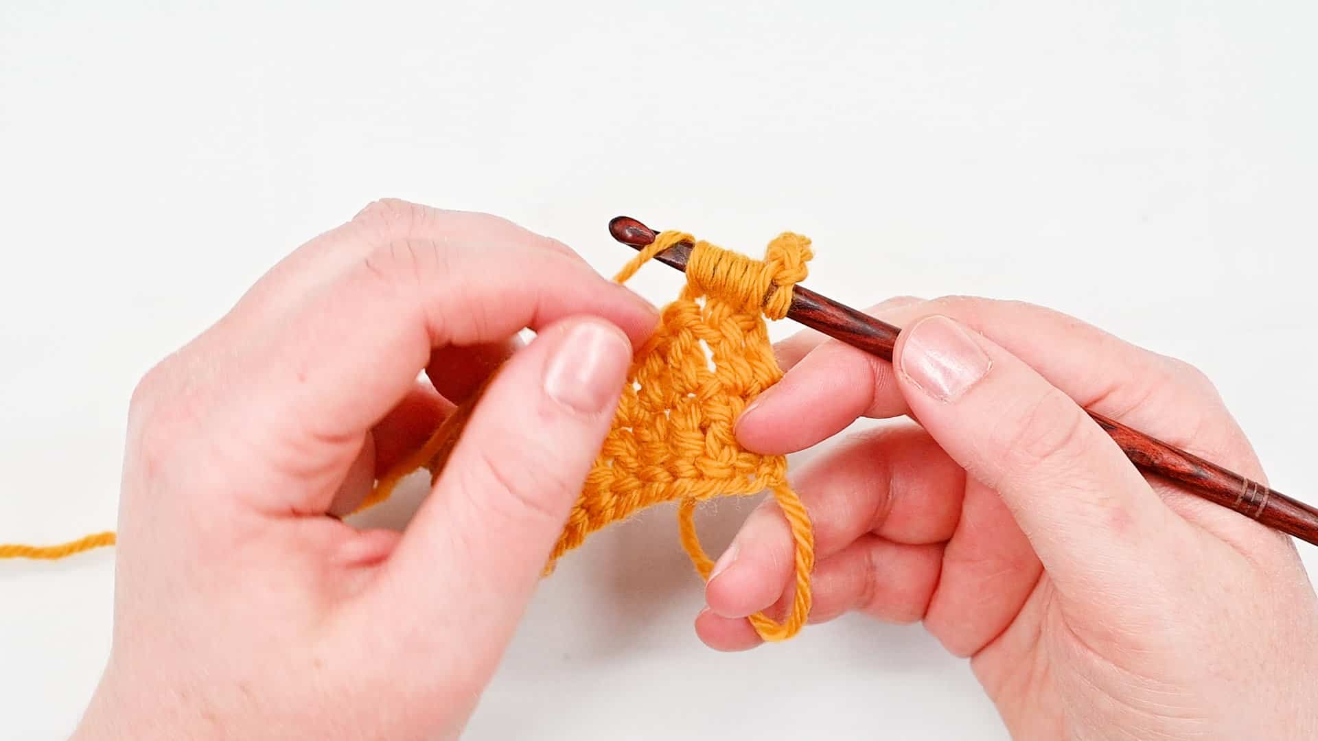 Quadruple Treble Crochet Stitch(qtr) in 4 Easy Steps (📸+📹)