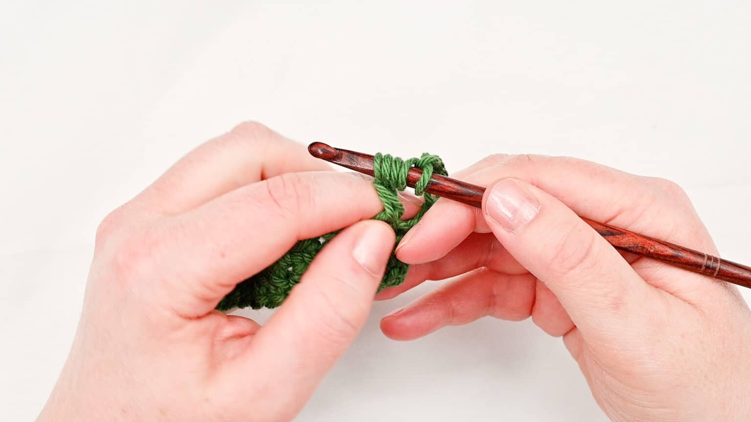 Triple Treble Crochet Stitch(trtr): 4 Easy Steps|Photo+Video