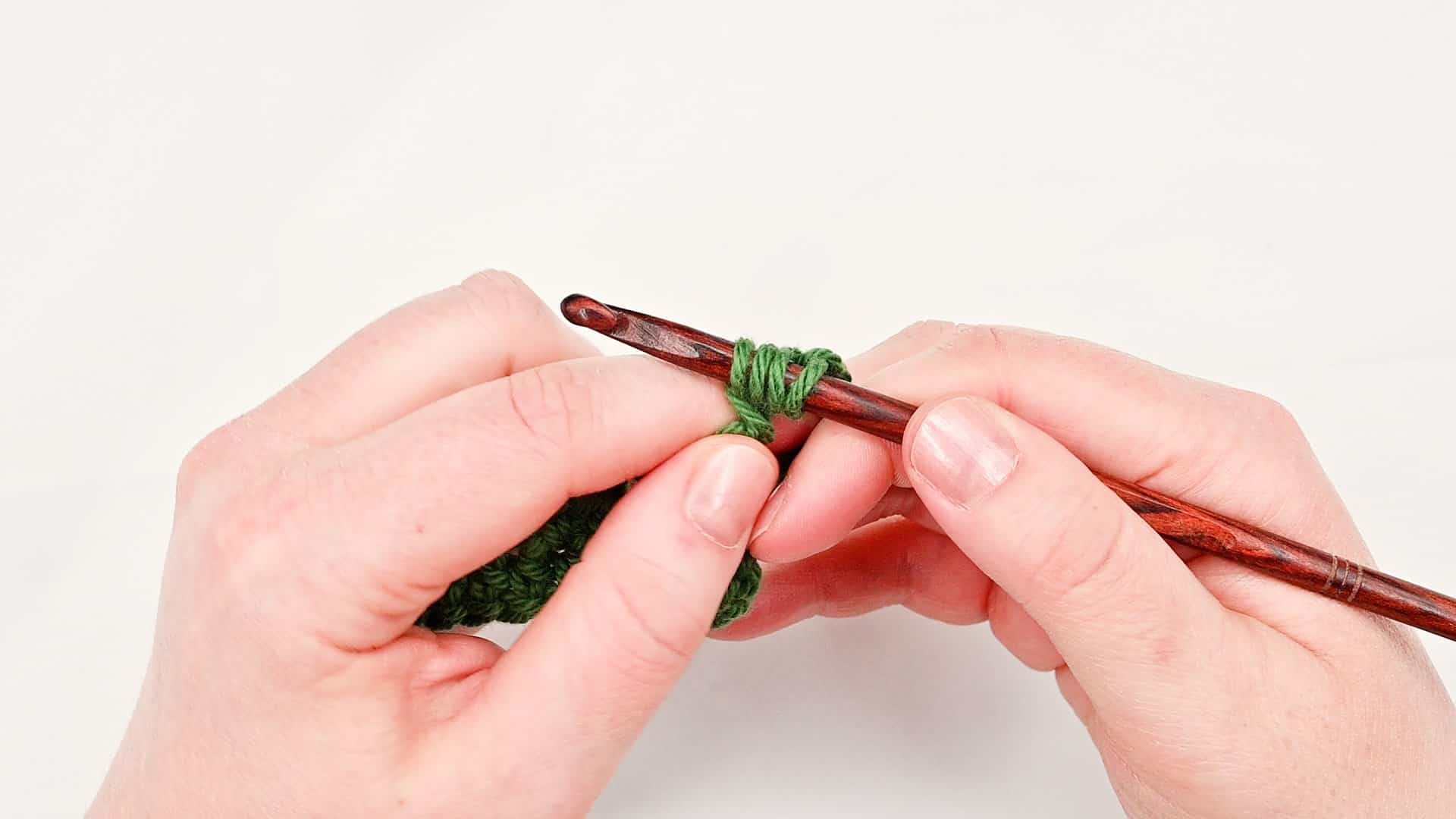 Triple Treble Crochet Stitch(trtr): 4 Easy Steps|Photo+Video