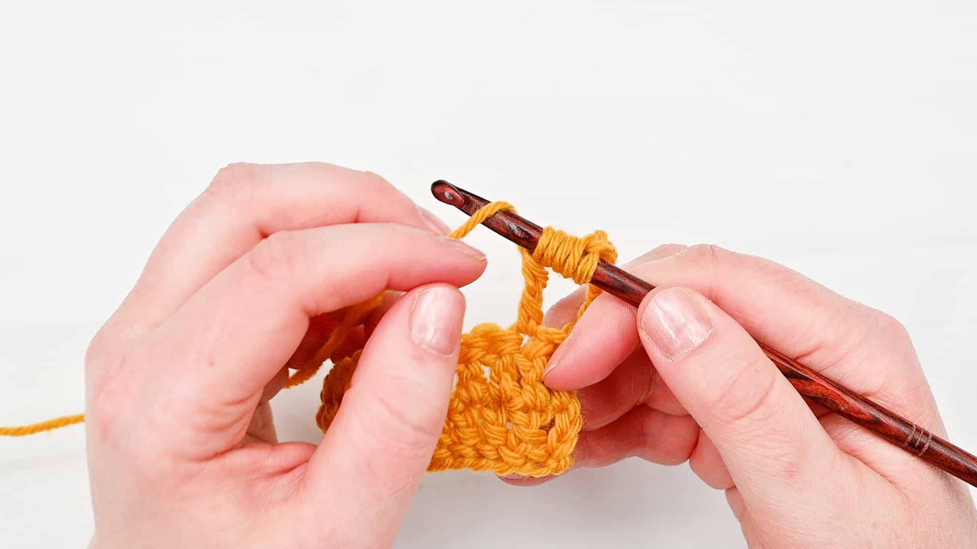 Quadruple Treble Crochet Stitch(qtr) in 4 Easy Steps (📸+📹)