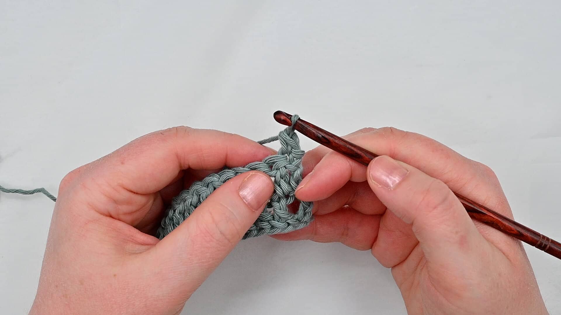 Turning Chain For Double Crochet - 4 Alternatives