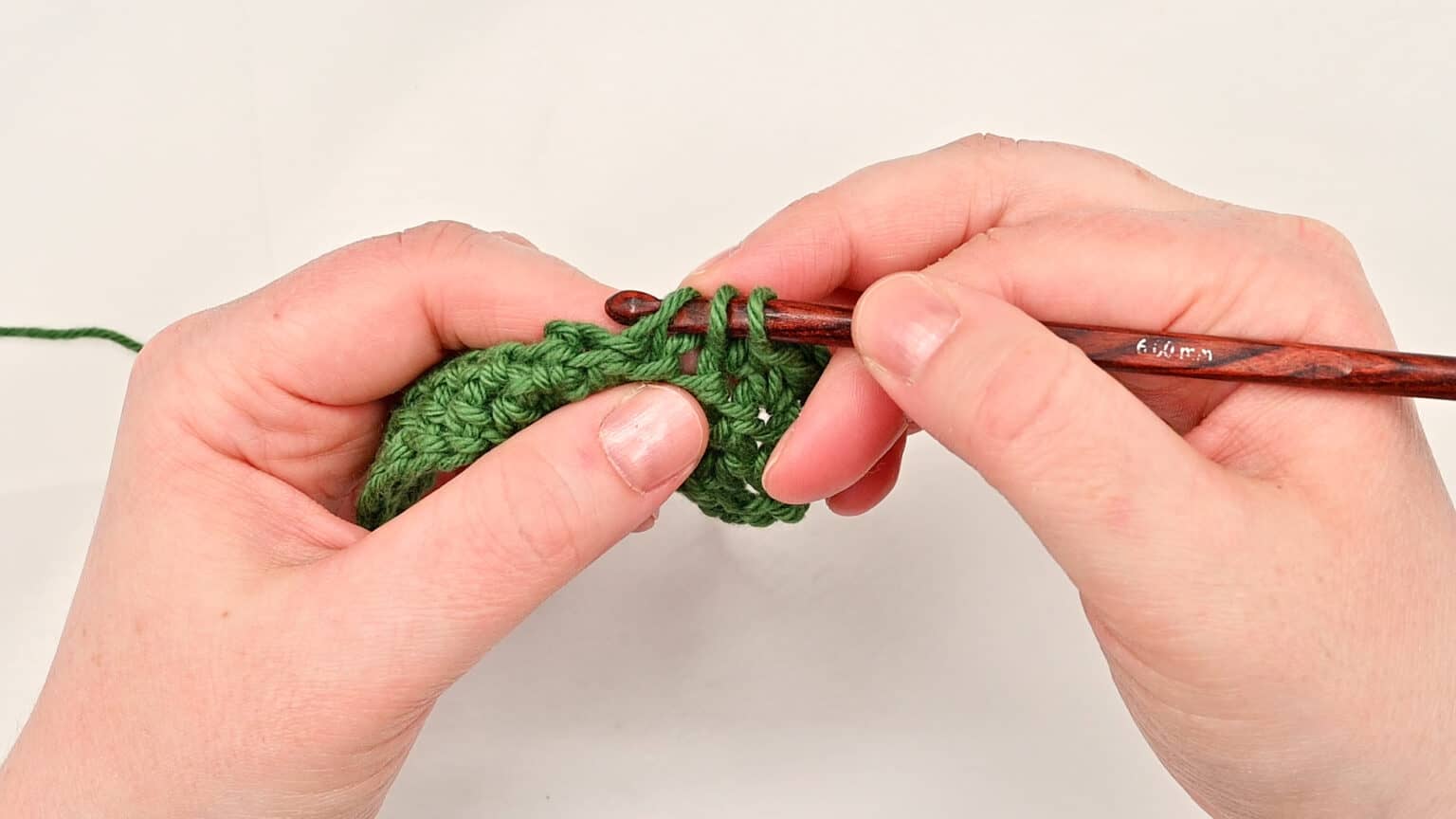 How to Invisible Half Double Crochet Decrease - 6 Steps