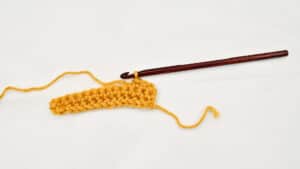 Turning Chain For Single Crochet - 3 Alternatives