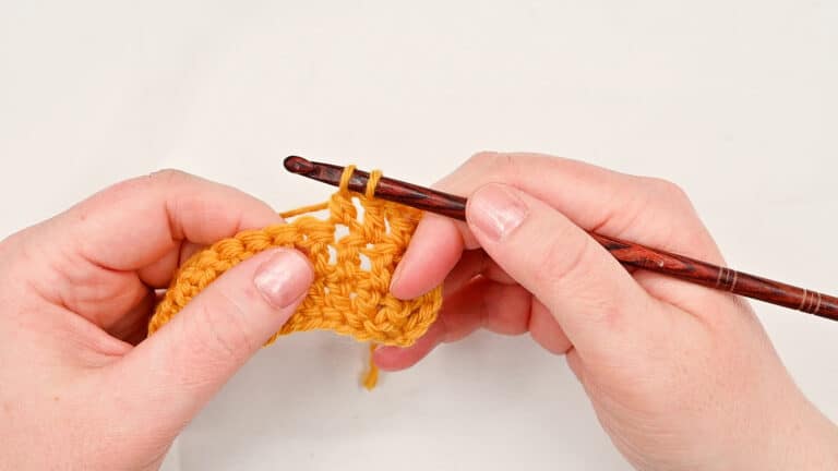 How To dc3tog In Crochet - Double Crochet 3 Together - Easy