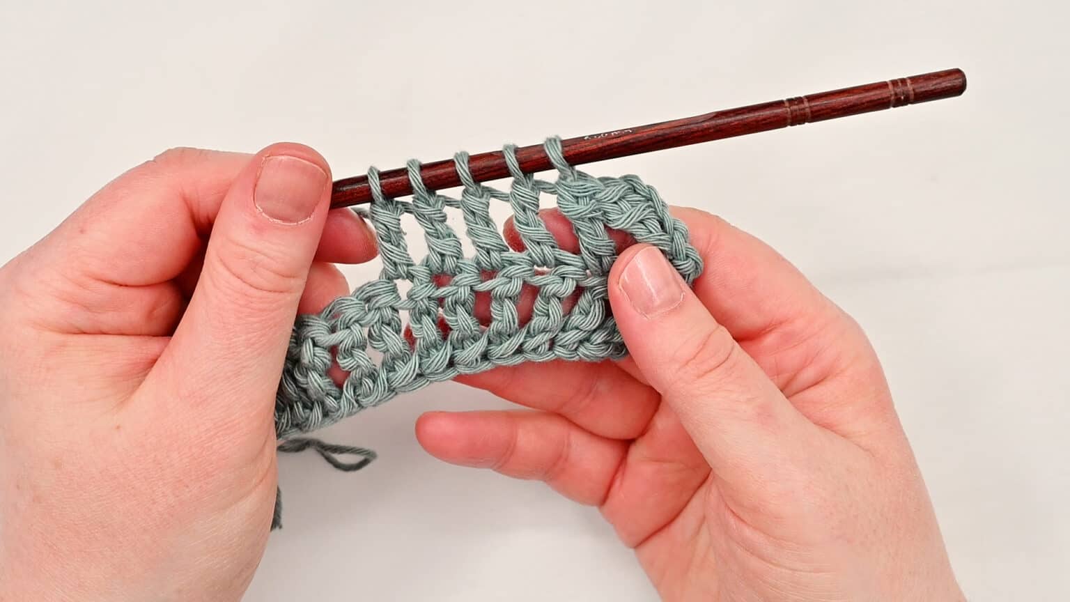 How To tr4tog In Crochet - Treble Crochet 4 Together - Easy