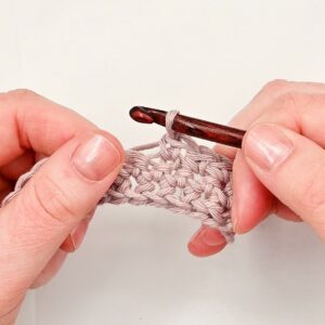 How to Invisible Decrease In Crochet - Unlock v/4 Stitches