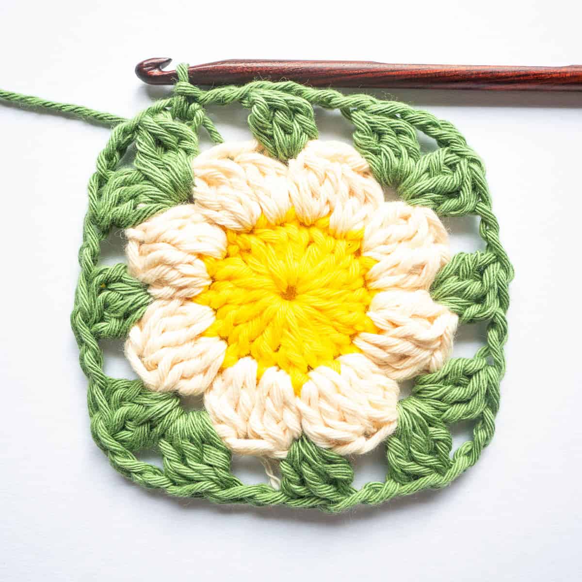 How to Crochet A Flower Granny Square