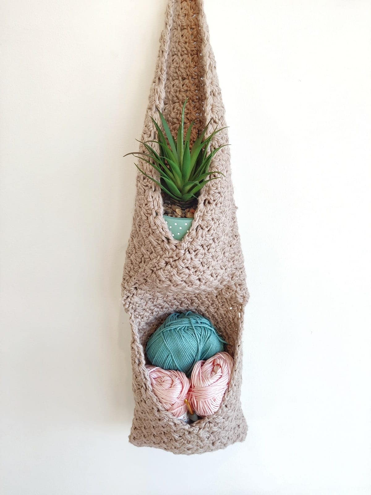 20+ Free Crochet Plant Hanger Patterns