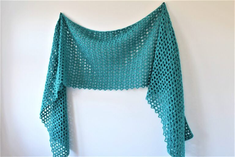 30+ Stunning Crochet Rectangle Shawls - Free Patterns