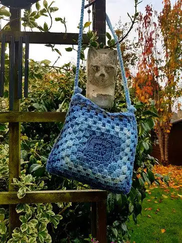 35+ Free Granny Square Bag Crochet Patterns to Make